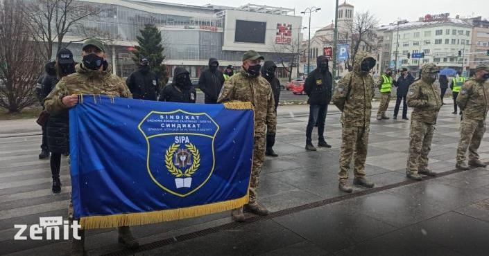 Održan protest zaposlenih u institucijama BiH Održan protest zaposlenih u institucijama BiH