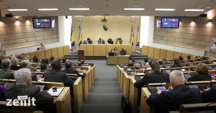 Parlament FBiH usvojio Rezoluciju koja osuđuje etničke podjele u BiH