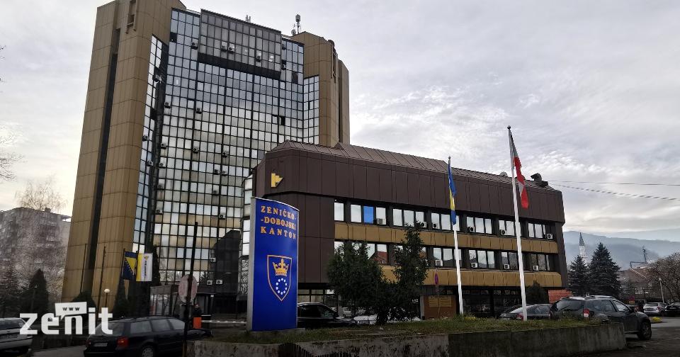 Uhapšen zaposlenik ministarstva privrede ZDK zbog lažnih profila na Facebooku - Zenit.ba